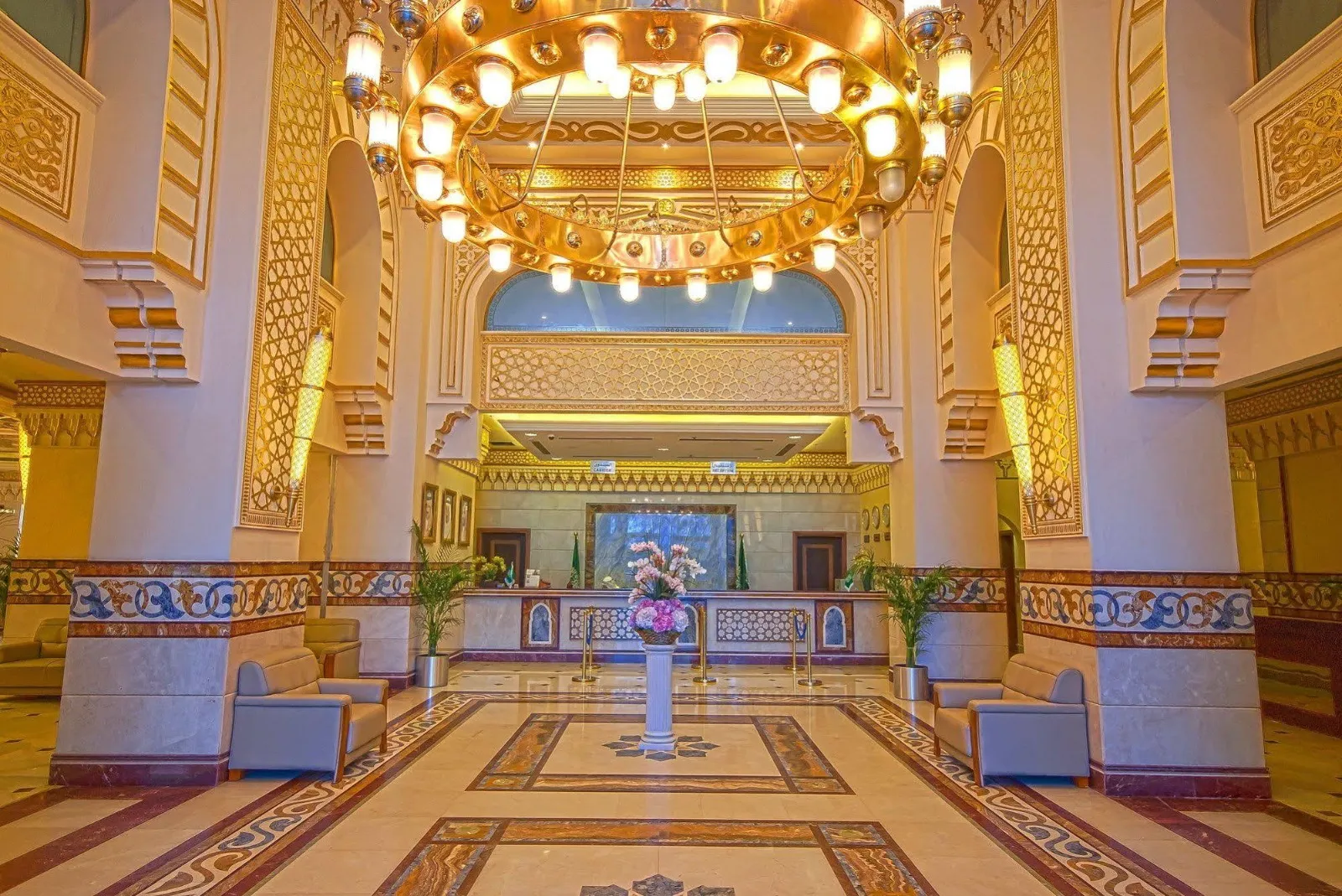 Interior Design, Lighting, Fabrics, Wallpaper & Wood | Saudi Kenz